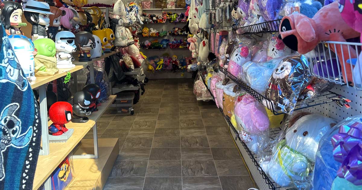 Visit This Massive Arizona Flea Market Where $25 Goes Further Than You Ever Imagined