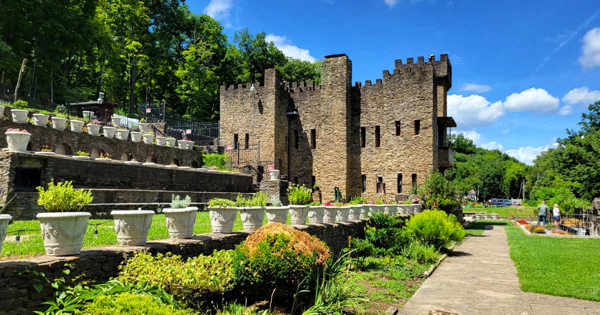 The Breathtaking Castle Hidden In Ohio Will Have You Living Your Best ...
