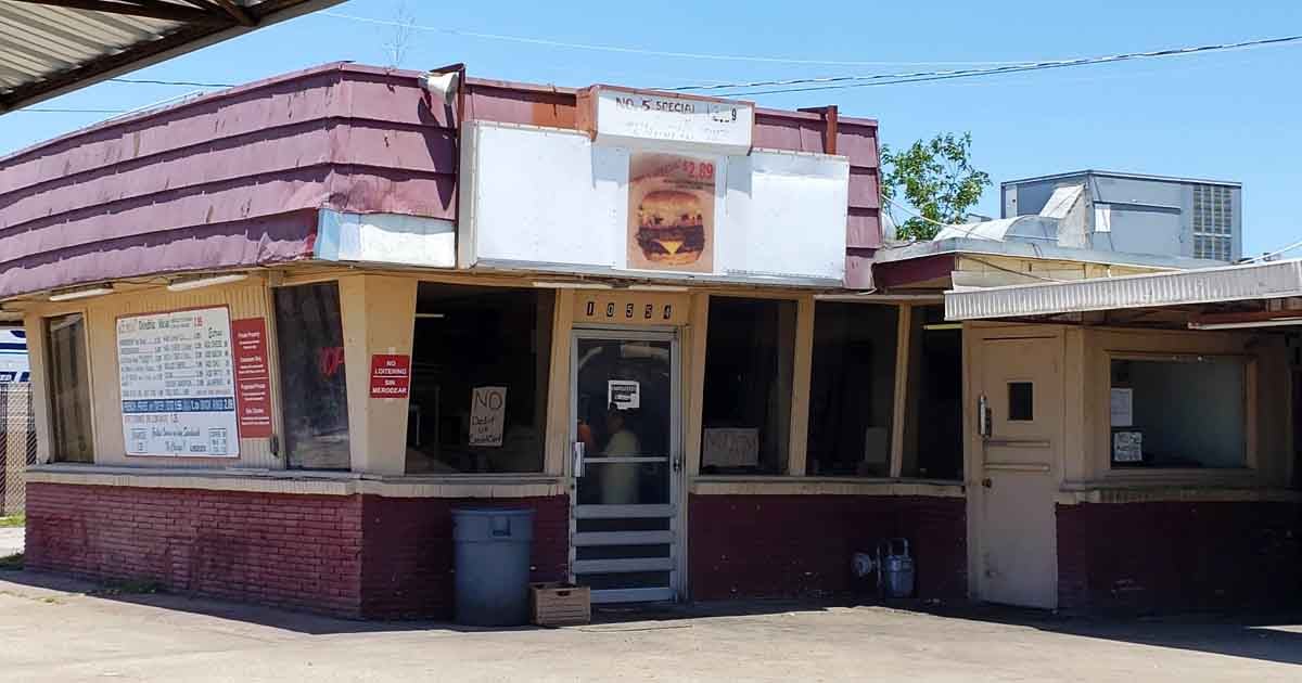The Mouth-Watering Burgers At This Texas Drive-In Are Worth Every Mile Of The Drive