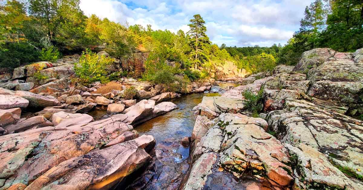 This Hidden Missouri Swimming Hole Is The Secret Adventure Spot You Have Been Missing Out On