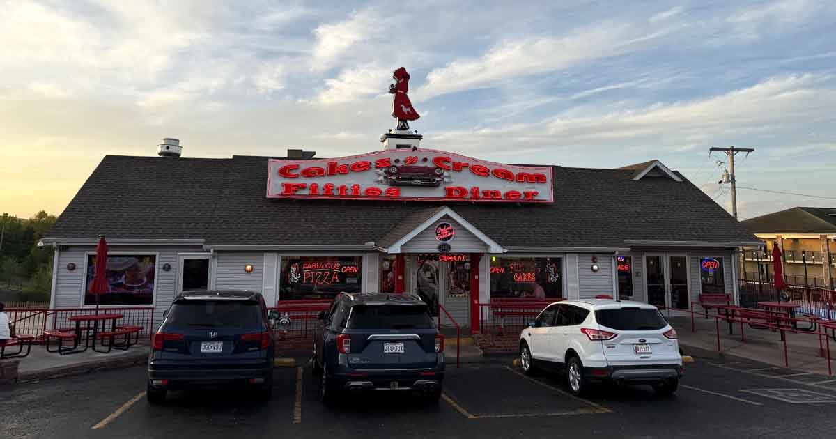 These 11 Classic Missouri Diners Serve Milkshakes So Good You Will Want To Cry