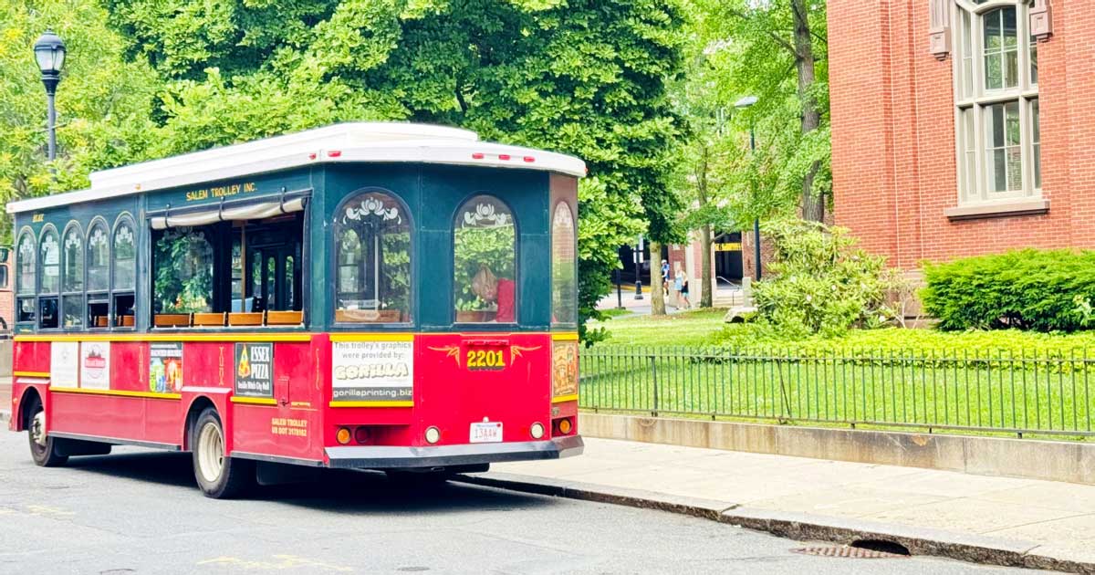 Hop Aboard This Nostalgic Guided Trolley Tour In Massachusetts And Step ...