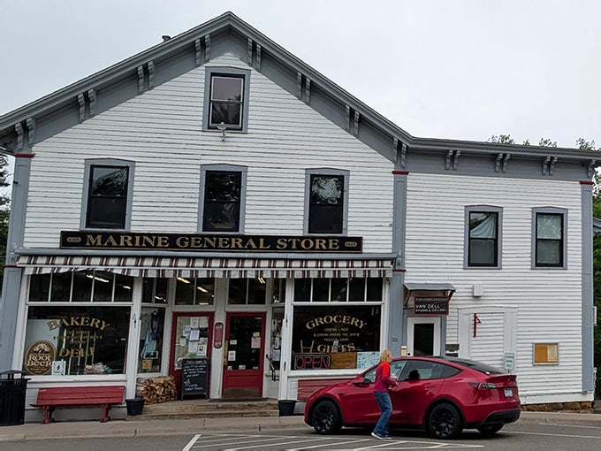 Step Chain Fancy Trendy Step Inside This Minnesota General Store Where The Food Is Straight Out ...