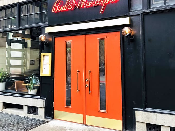 The Fried Chicken At This Unassuming Pennsylvania Restaurant Is So Good ...