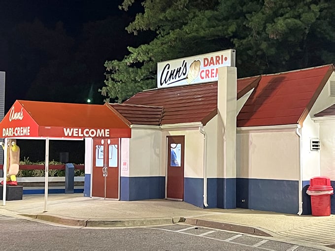 This Old-Fashioned Hot Dog Joint In Maryland Is So Good You'll Want To ...