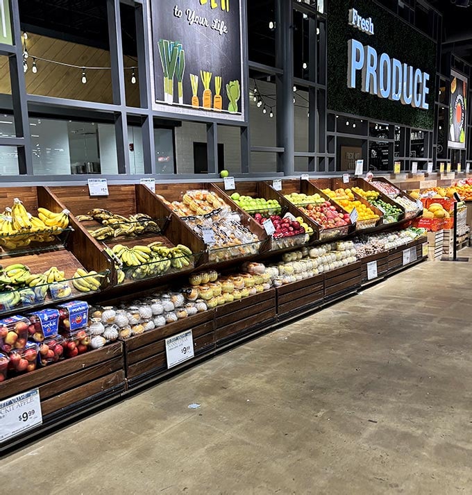 You Could Spend Hours Getting Lost In This Huge International Market In ...