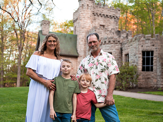 This Hidden Castle In Ohio Is Straight Out Of A Real-Life Game Of Thrones