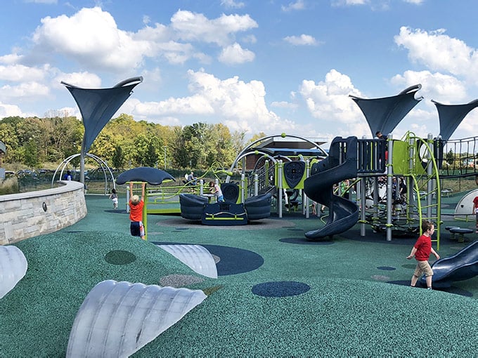 This Gigantic Splash Pad At An Indiana Playground Is A Slice Of ...