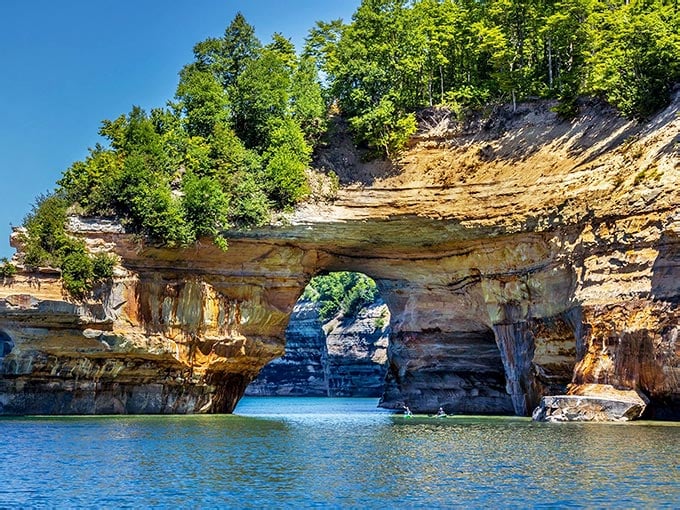 The 6 Most Jaw-Dropping Natural Wonders In Michigan That Deserve A Spot ...