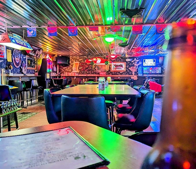 Magnification Call Out This Charming Small-Town Minnesota Restaurant Is So Good It's Worth The ...