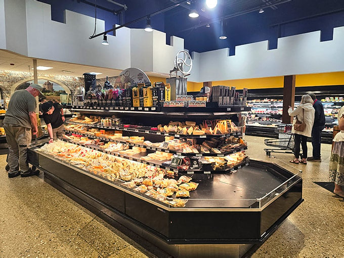 This Epic Wisconsin Cheese Castle Feels Like Willy Wonka's Factory But ...