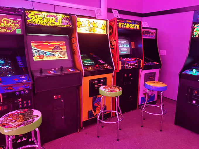 Pinball Machine Back Side Step Into This Kentucky Arcade And Relive Your Glory Days One Quarter ...