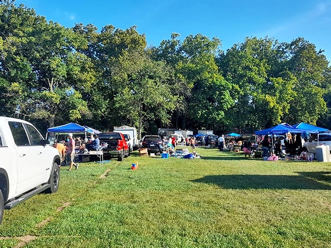 Forget Costco And Head To This Enormous Pennsylvania Flea Market ...