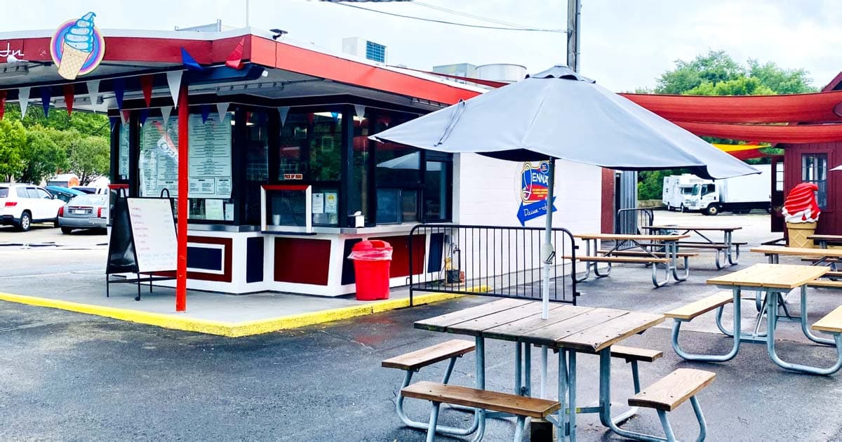 This Old-School Drive-In Joint In Massachusetts Serves Burgers So Good ...