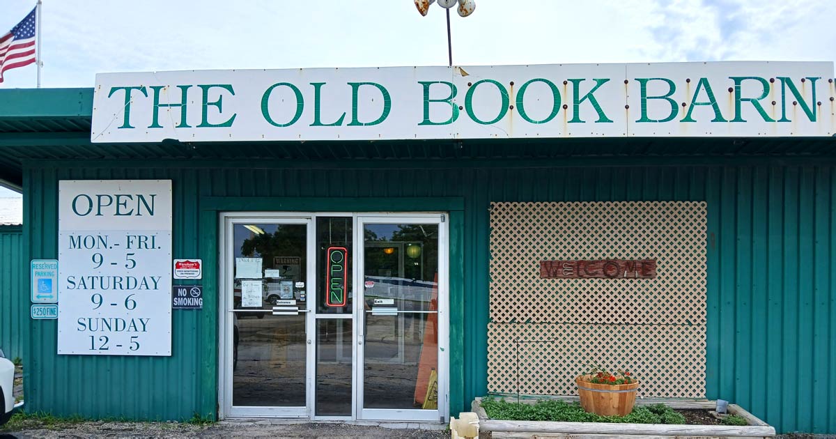 Springfeild Il Beach This Enchanting Illinois Bookstore Lets You Stuff An Entire Bag With ...
