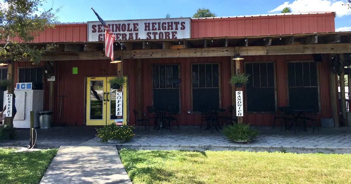 The Charming General Store In Florida That Feels Frozen In Time