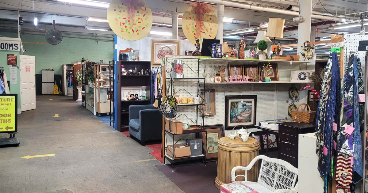 Magnification Call Out These 8 Enormous Thrift Stores In Georgia Are A Treasure Hunter's Dream ...