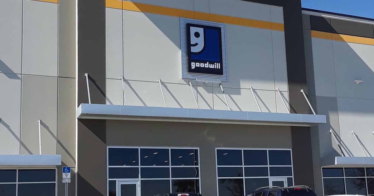 The Enormous Florida Thrift Store Where You Can Buy Clothes By The Pound