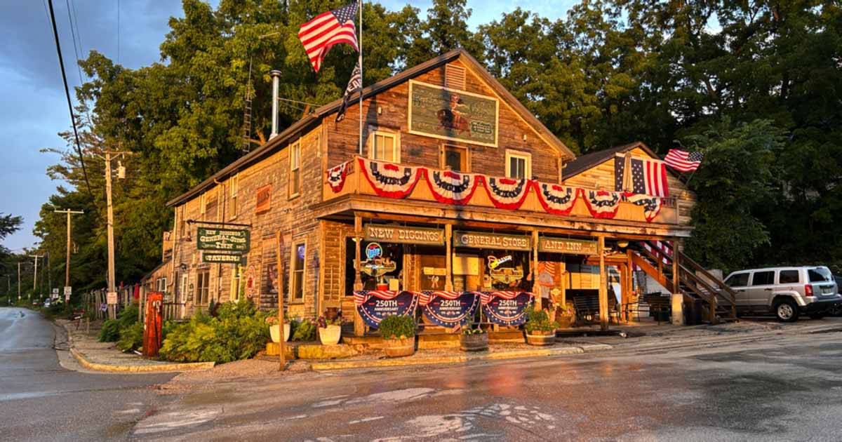 Magnifier Structure Visit This Old-Fashioned Wisconsin General Store For Food So Good You ...