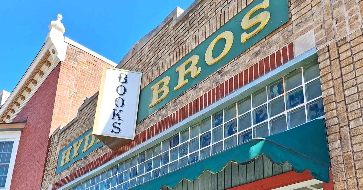 The 2-Story Bookstore In Indiana Where You'll Get Lost Like Belle In Beauty And The Beast