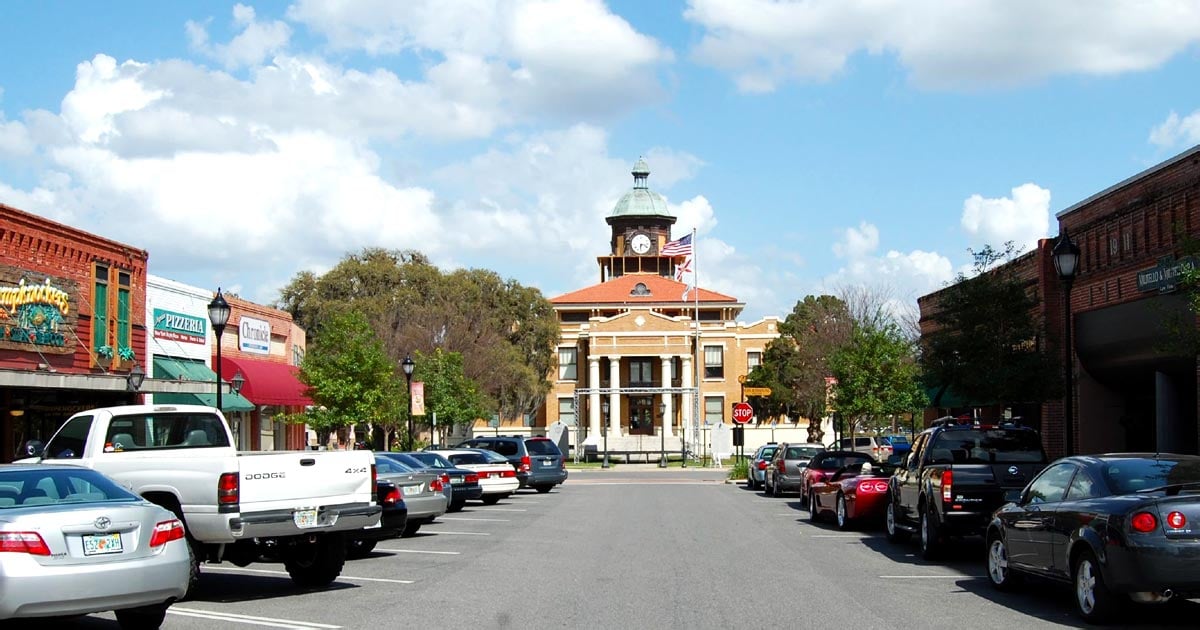 The Slow-Paced Florida Town That's So Naturally Beautiful, You'll Want To Stay Forever