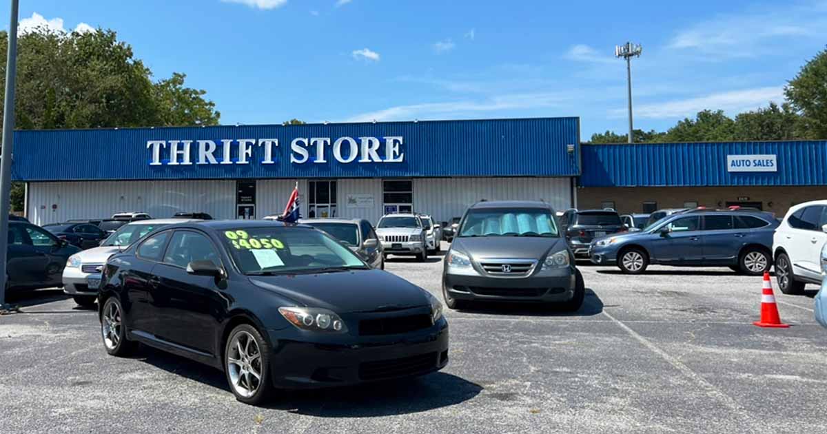 This South Carolina Thrift Store Is So Massive, You Could Dig For Rare ...