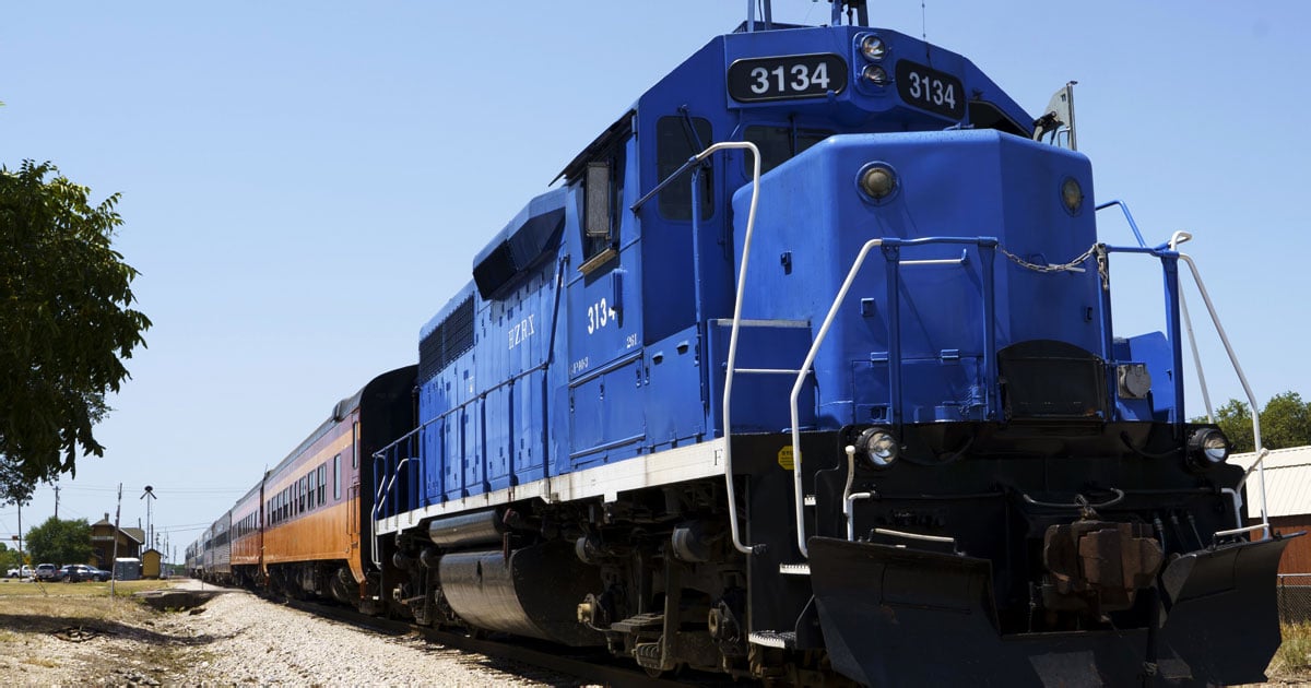 Train In Houston This Unforgettable Texas Train Ride Takes You Through The Most Stunning ...
