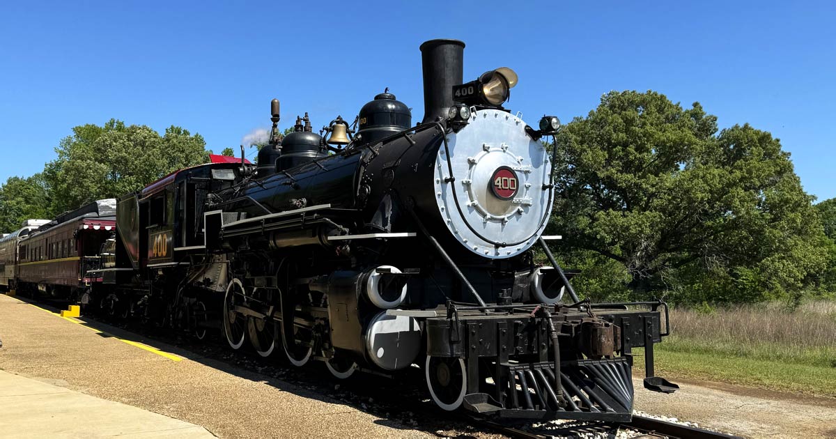 This Scenic Steam Train Ride Is One Of The Most Relaxing Ways To See Texas